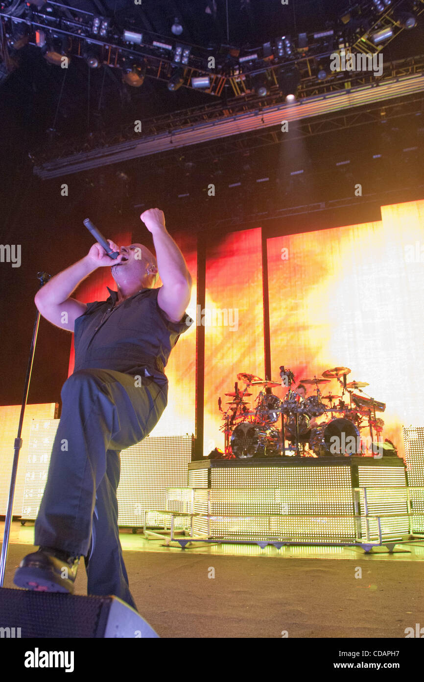 Sept. 10, 2010 - Dallas, Texas, United States of America - Lead singer ...