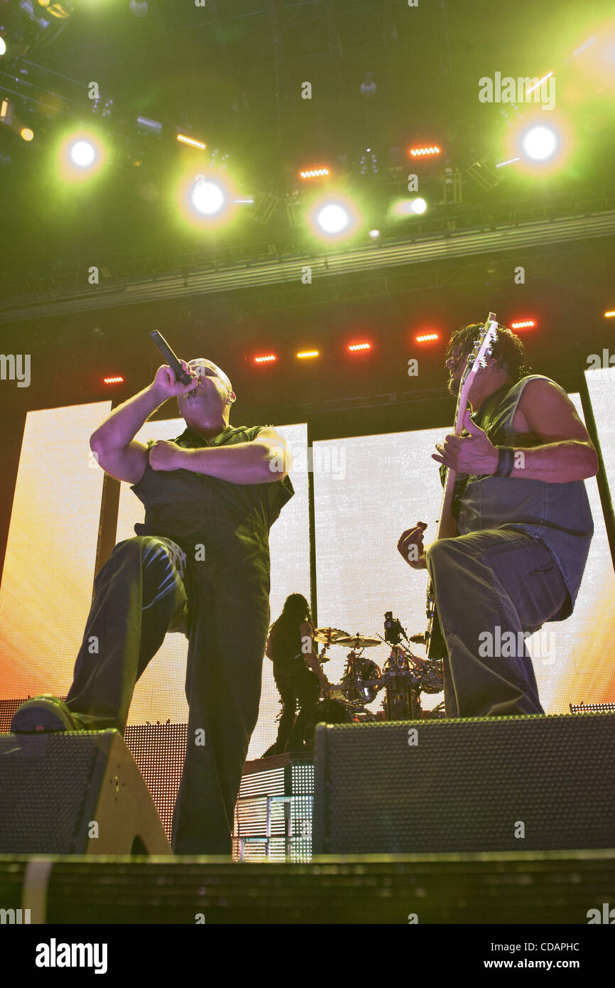 Sept. 10, 2010 - Dallas, Texas, United States of America - Lead singer ...