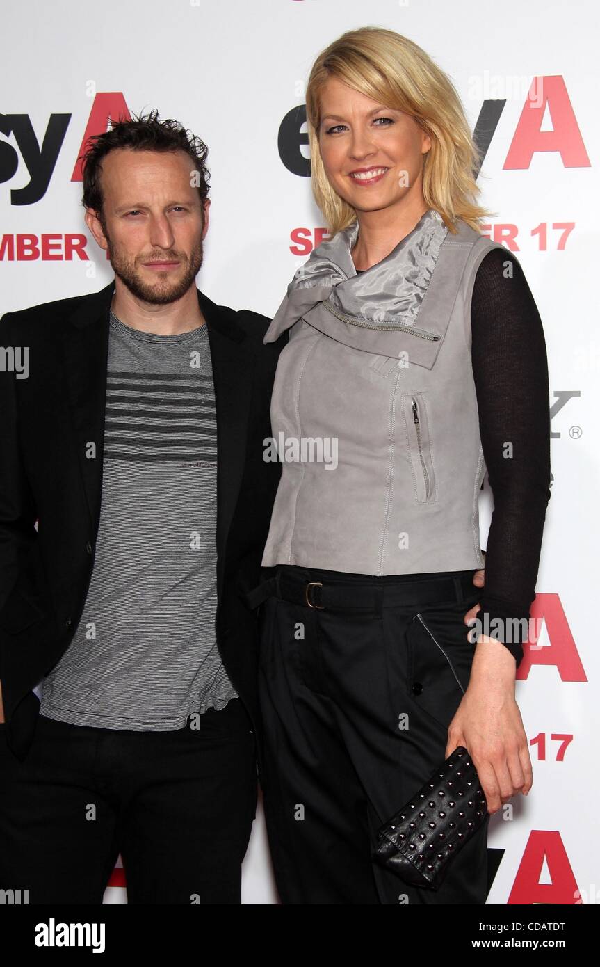 Jenna elfman and bodhi elfman hi-res stock photography and images - Alamy