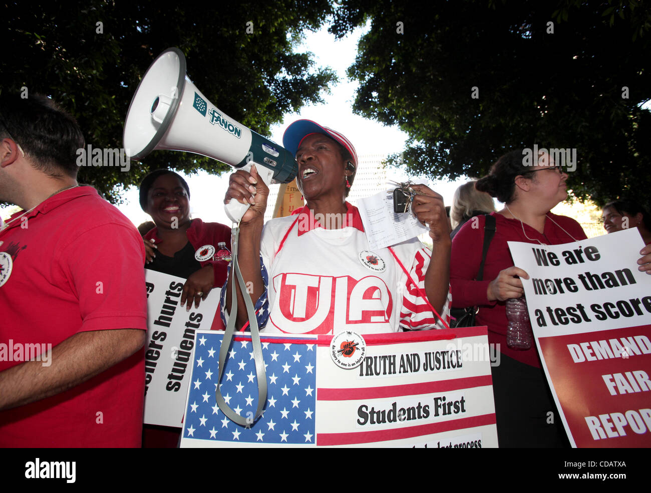 Sep 14, 2010 - Los Angeles, California, U.S. - REGINA BRYANT with her ...