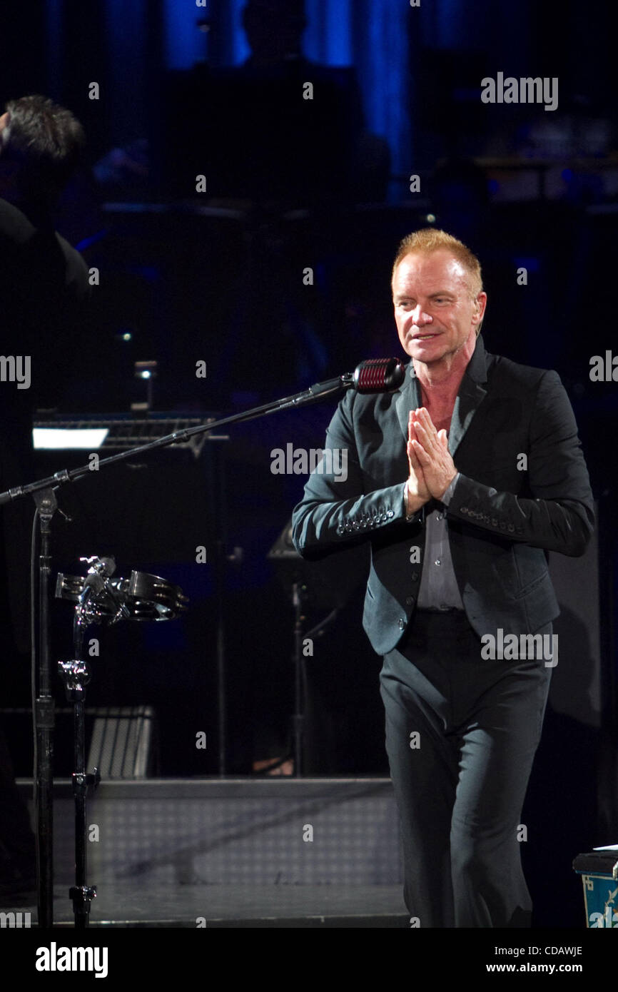 Sting Live in Moscow Stock Photo - Alamy
