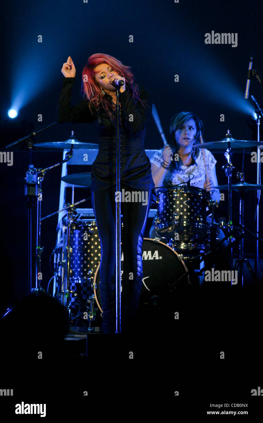 Sept. 20, 2010 - Hollywood, Florida, United States of America - Singer ...