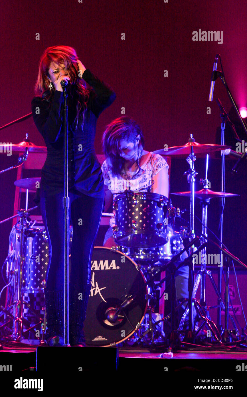 Sept. 20, 2010 - Hollywood, Florida, United States of America - Singer ...