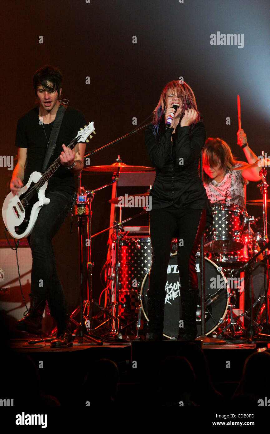 Sept. 20, 2010 - Hollywood, Florida, United States of America - Singer ...