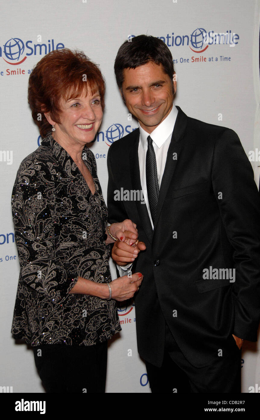 Sept. 24, 2010 - Hollywood, California, U.S. - Loretta Stamos and John ...