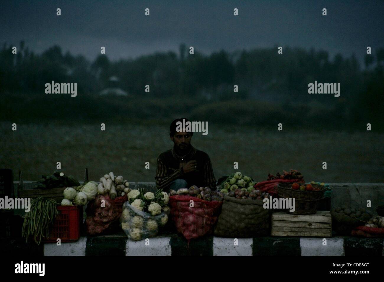 Costmer hi-res stock photography and images - Alamy