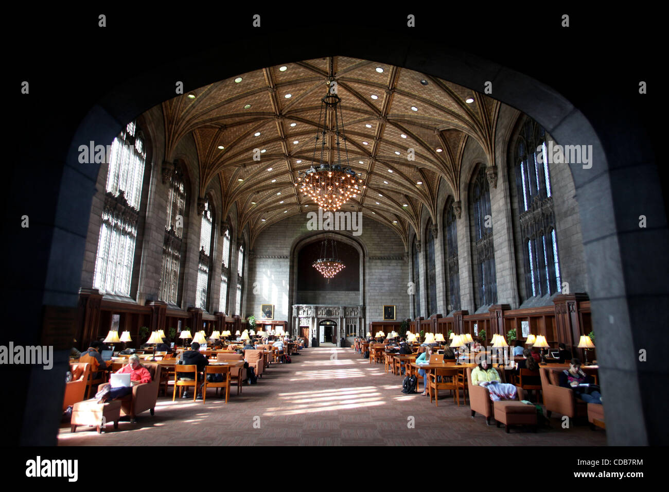 Oct 6, 2010 - Chicago, Illinois, USA - Students study in Harper ...