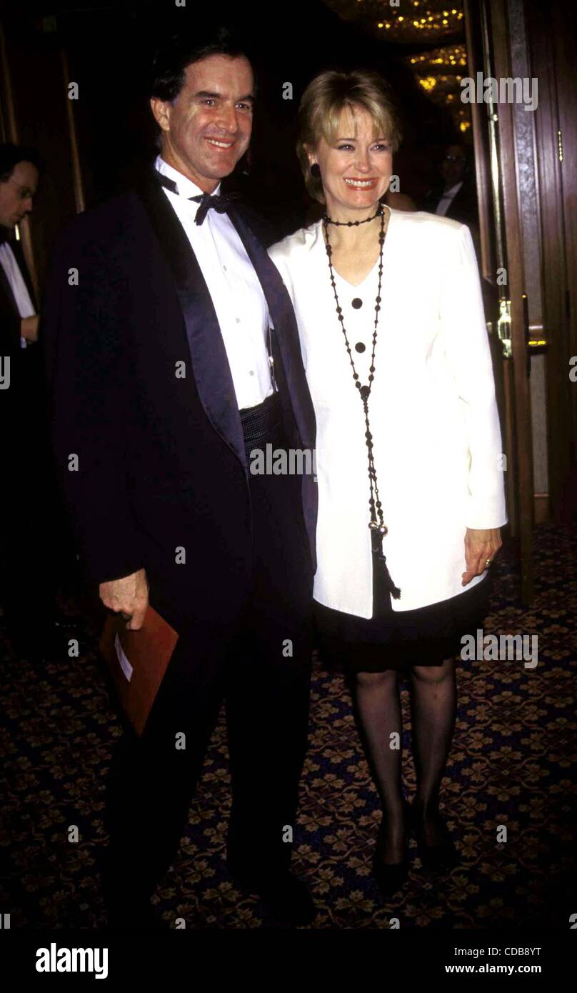 1995 NEWS EMMYS.JANE PAULEY GARRY TRUDEAU.(Credit Image: Â© Judie ...