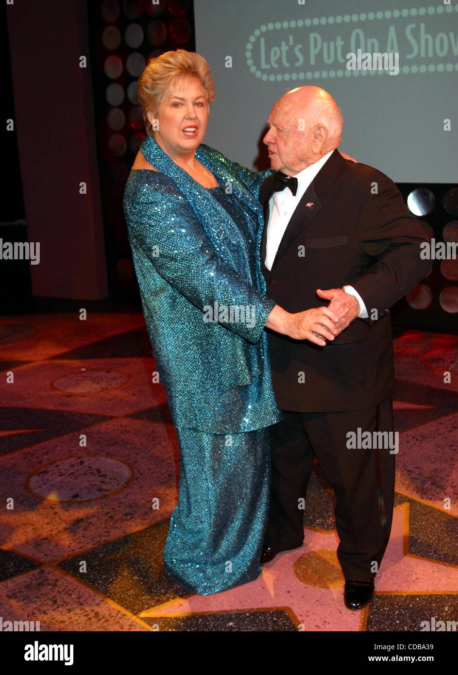 K38693JBU.MICKEY ROONEY AND WIFE JAN ROONEY STARRING IN ''LET' S PUT ON ...