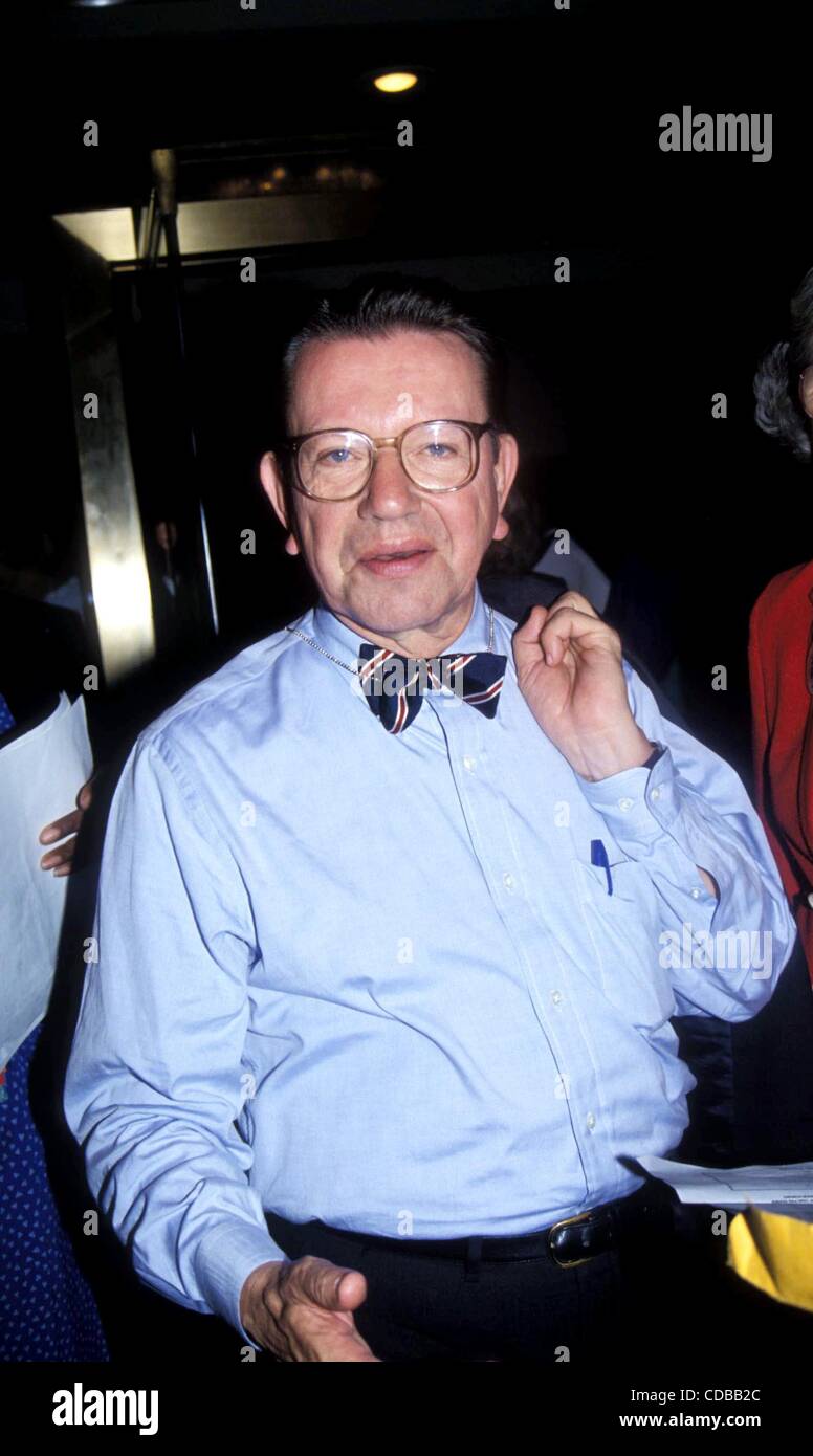 SENATOR PAUL SIMON.16425. / SENATORPAULSIMONRETRO(Credit Image: Â ...