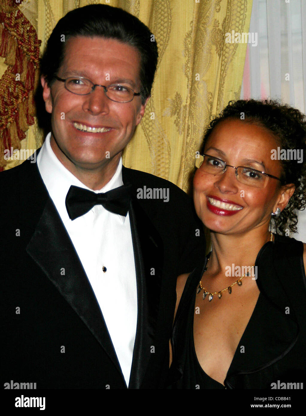 Stone phillips and wife hi-res stock photography and images - Alamy