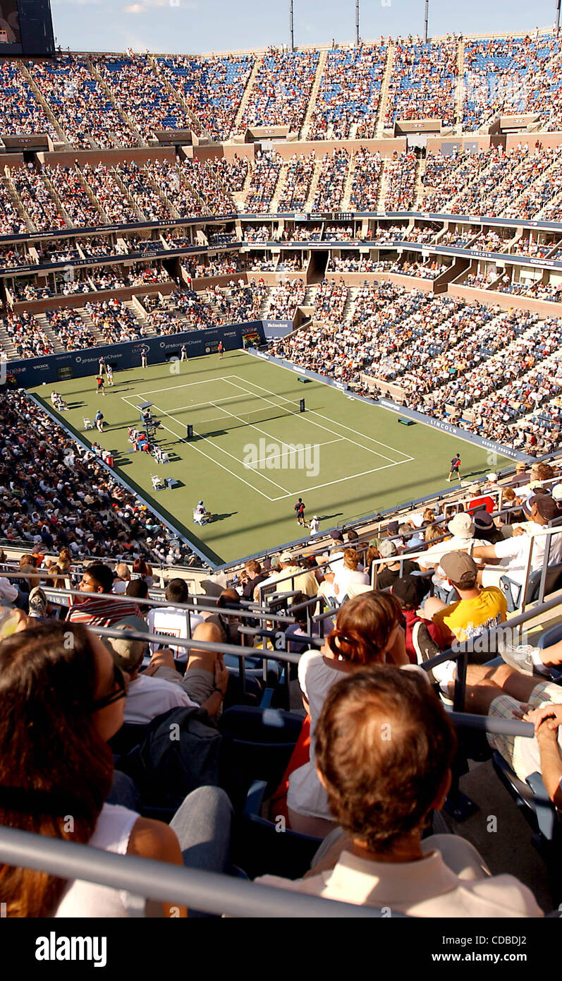 Arthur ashe stadium 2003 hi-res stock photography and images - Alamy