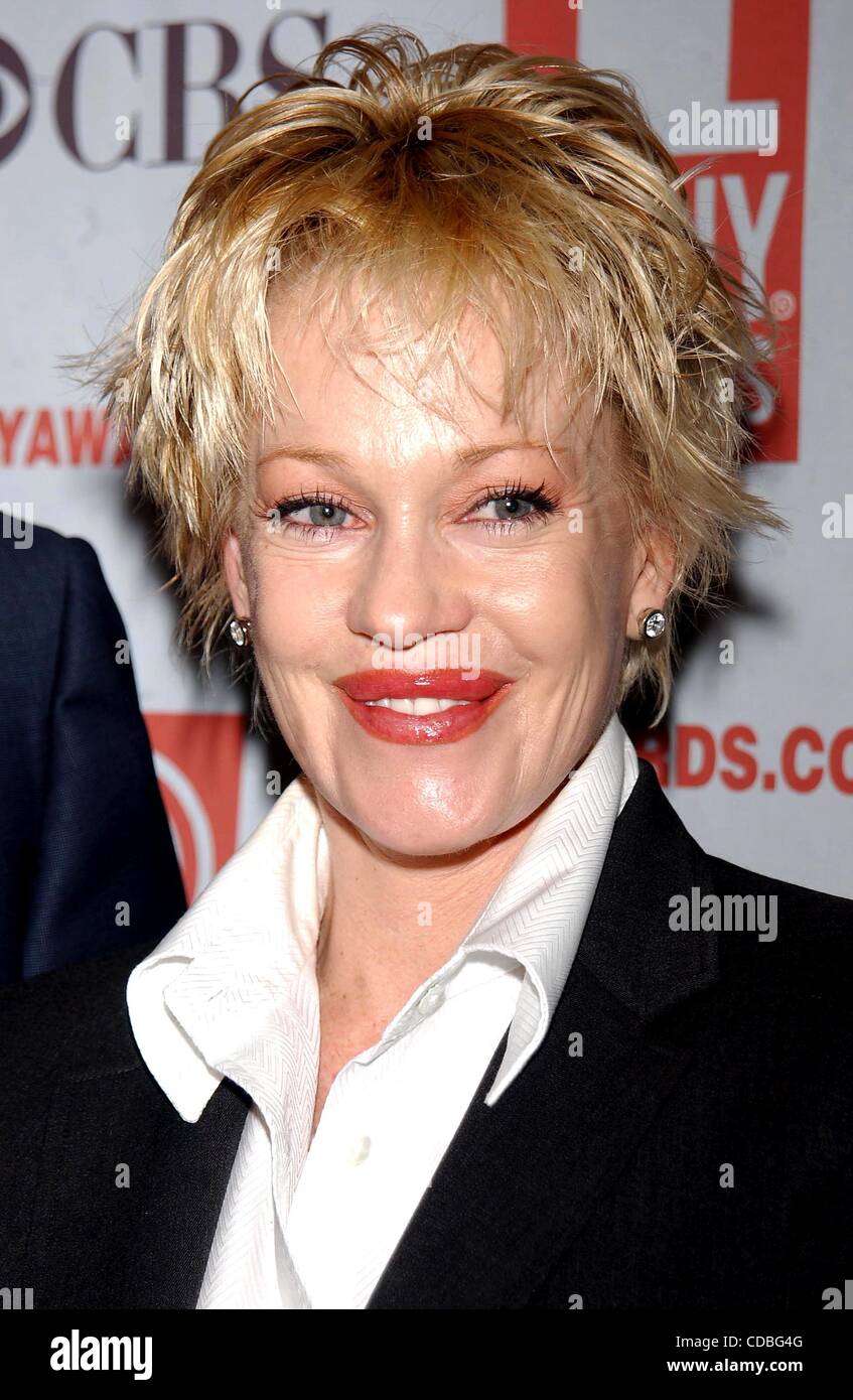 K30579AR. SD05/12/2003..MELANIE GRIFFITH AND JOHN LITHGOW ANNOUNCE THE ...