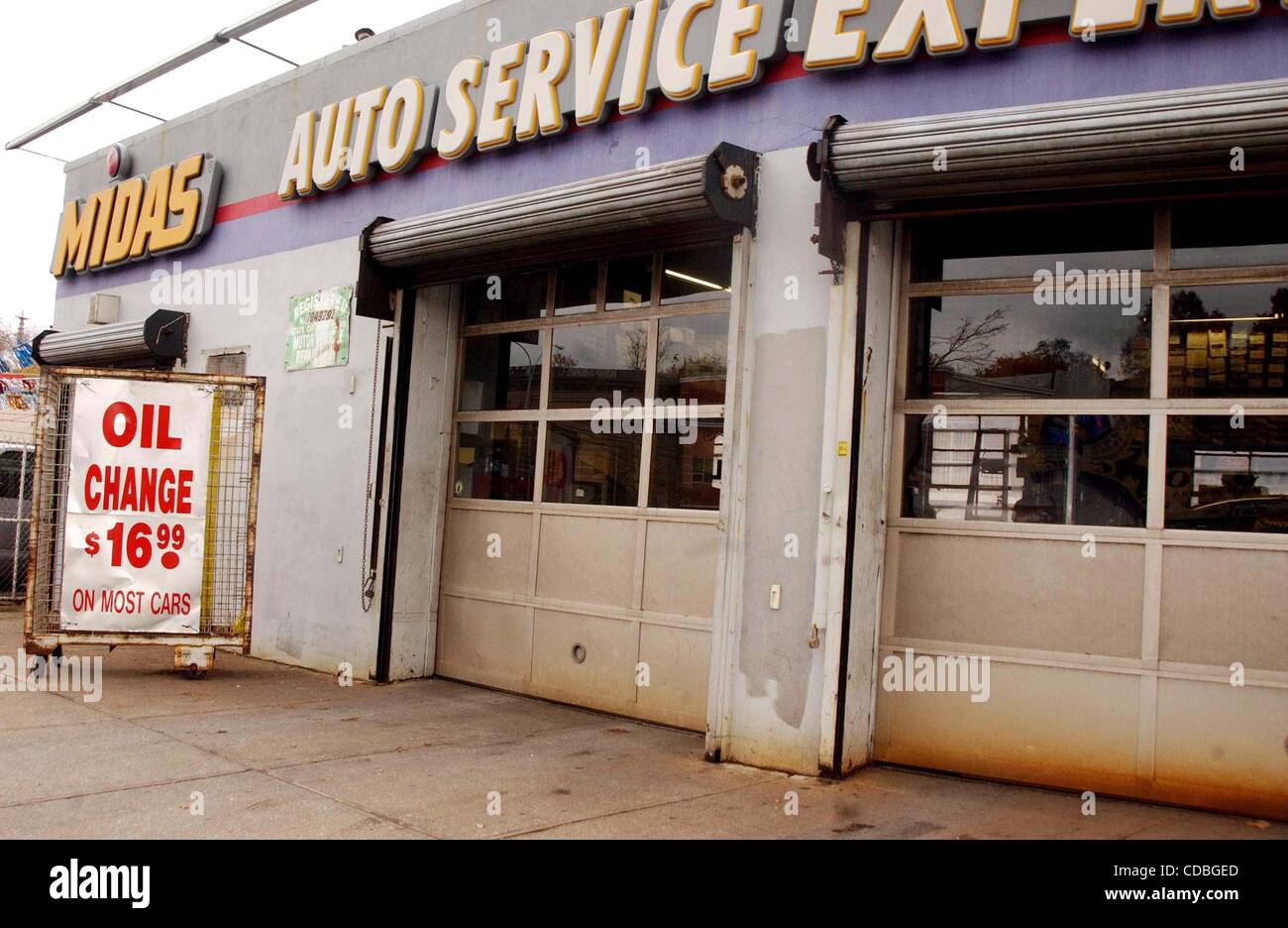 K27199 .MIDAS STORE FRONT.(Credit Image: Â© Andrea Renault/Globe Photos ...
