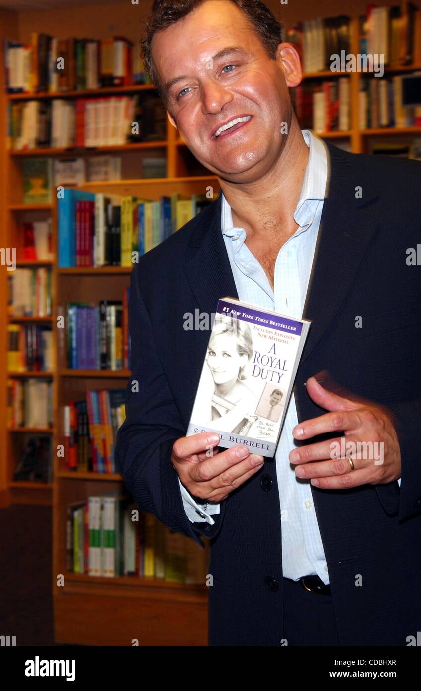 Paul burrell book hi-res stock photography and images - Alamy