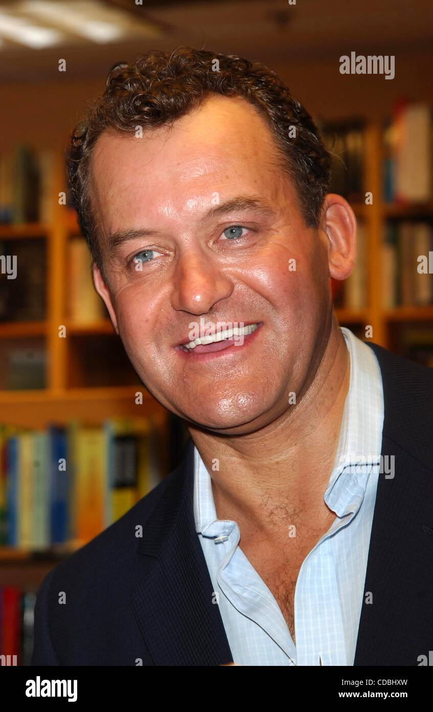 K37772AR.PAUL BURRELL SIGNS COPIES OF HIS BOOK ''ROYAL DUTY'' AT ...