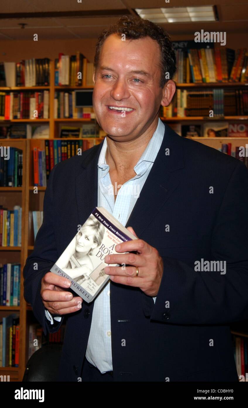 Paul burrell book hi-res stock photography and images - Alamy