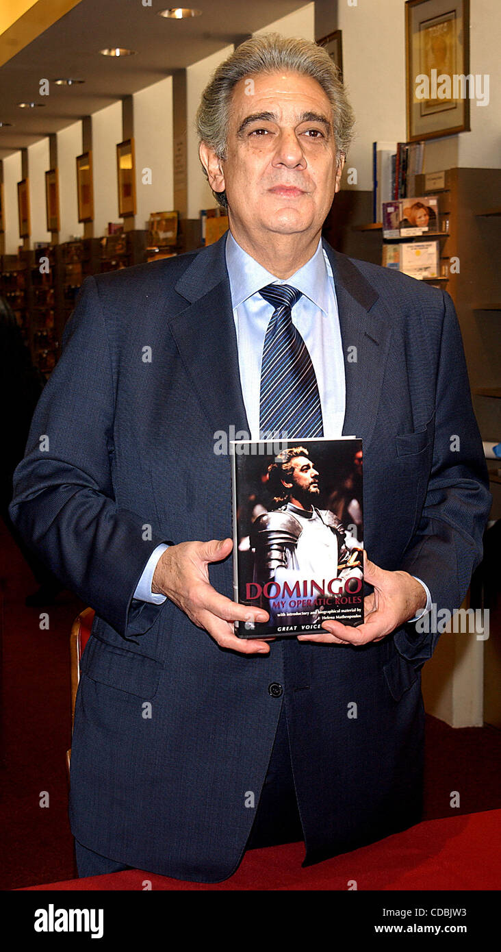 K29855AR.THE METROPOLITAN OPERA GUILD PRESENTS..''PLACIDO DOMINGO'' AT ...