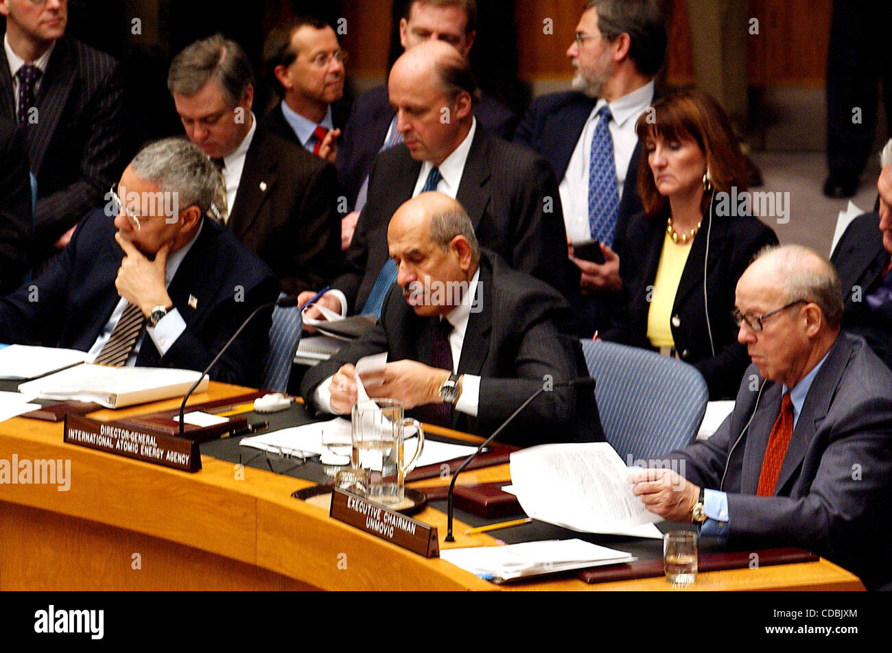 Weapons inspectors iraq hi-res stock photography and images - Alamy