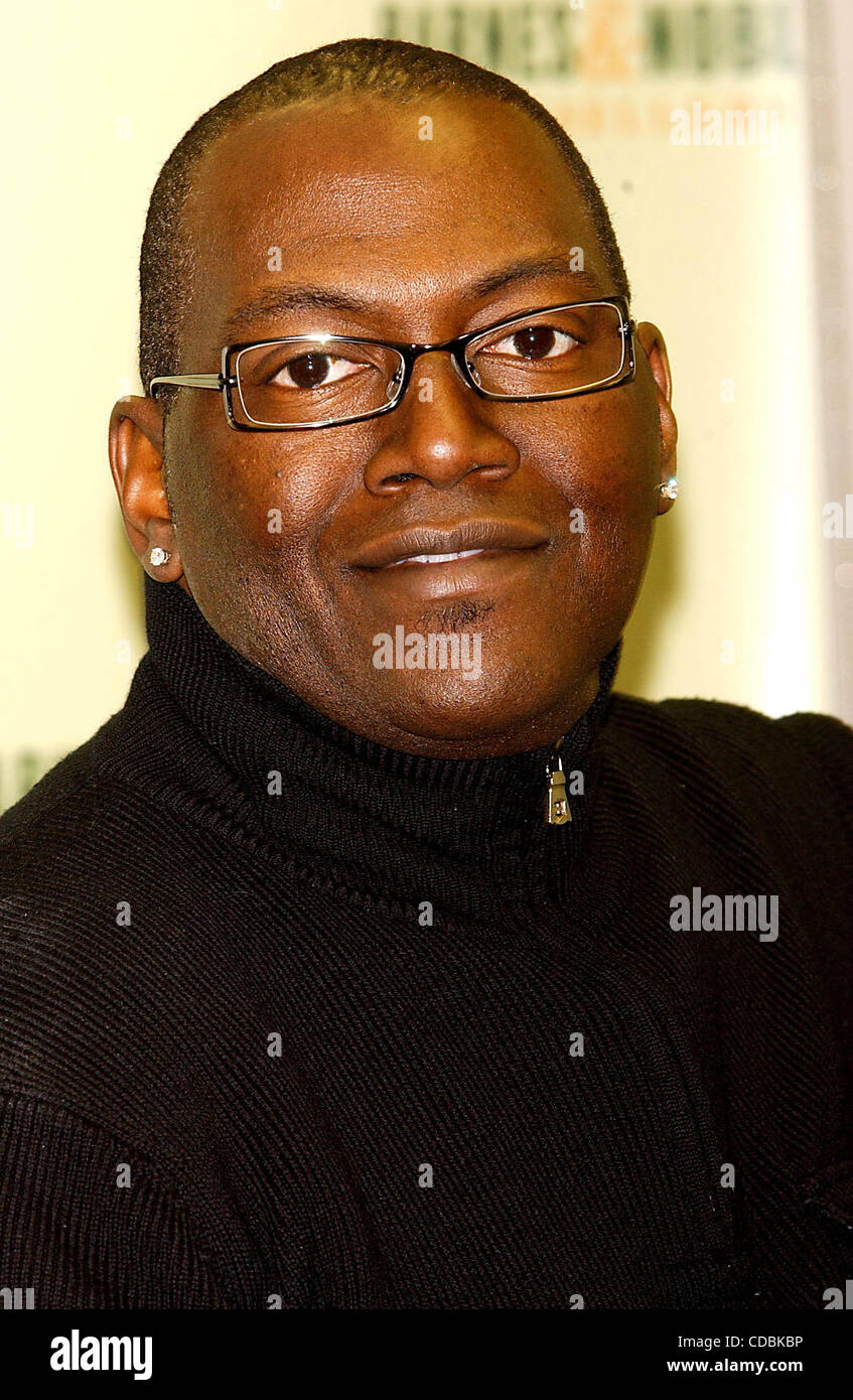 K34908AR.RANDY JACKSON SIGNS COPIES OF 'WHAT'S UP DAWG? HOW TO BECOME A ...