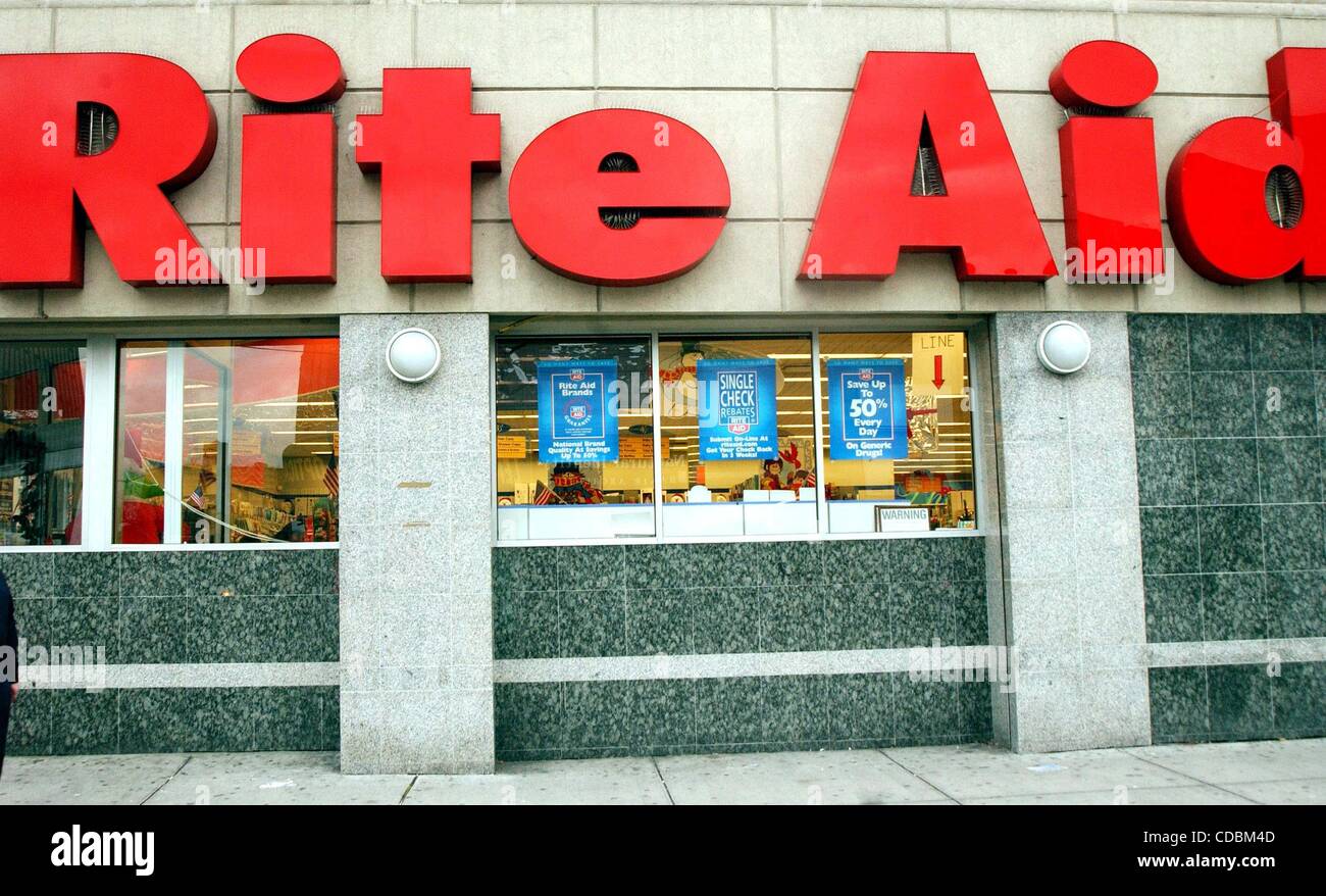 K27199 .RITE AID STORE FRONT.(Credit Image: Â© Andrea Renault/Globe ...