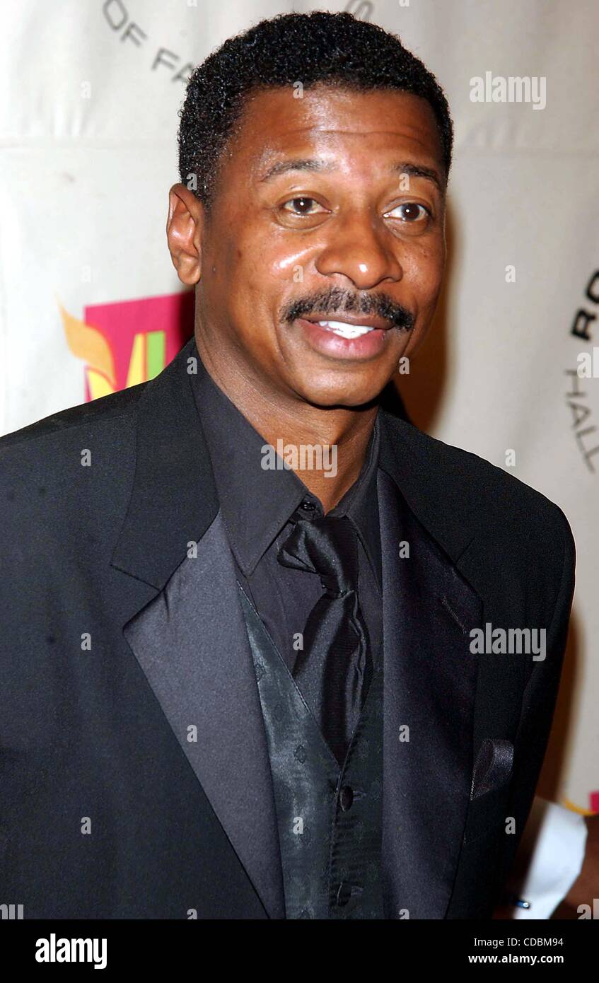 K36134AR.ARRIVALS FOR THE 19TH ANNUAL ROCK AND ROLL HALL OF FAME ...