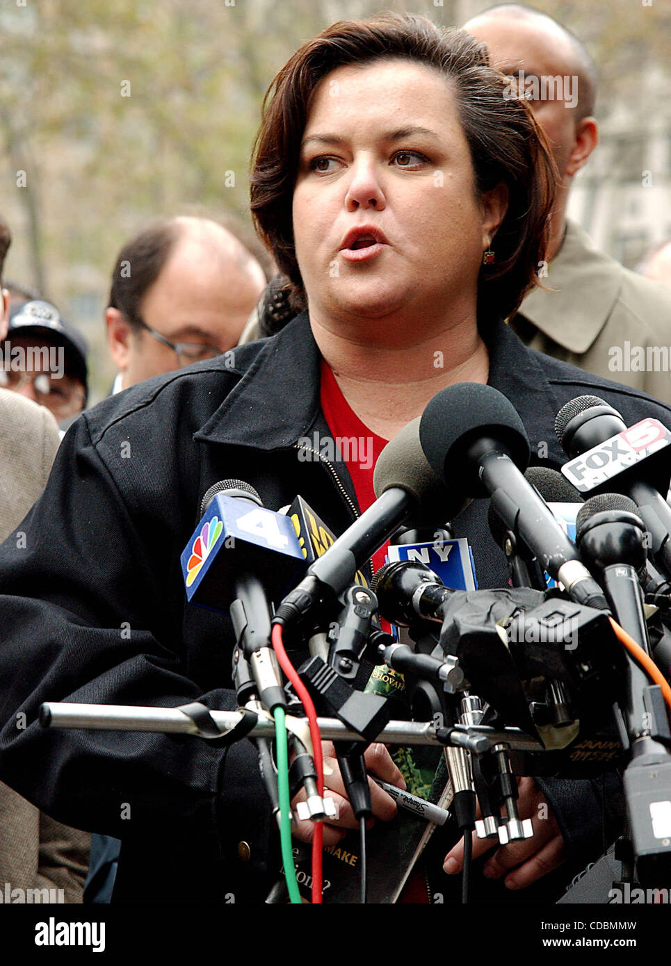 K34050AR .ROSIE O'DONNELL WITH HER PUBLICIST CINDI BERGER AFTER JUDGES ...