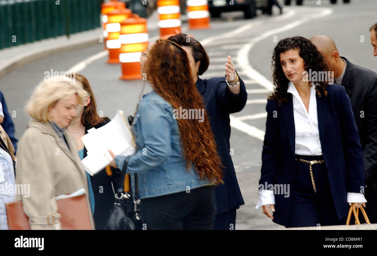 K33924AR.ROSIE O'DONNELL WITH HER PUBLICIST CINDI BERGER ARRIVING AT NY ...