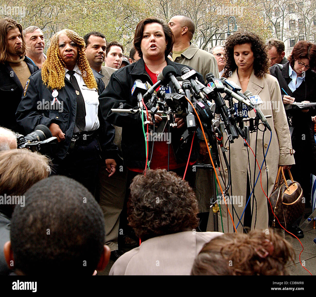 K34050AR .ROSIE O'DONNELL WITH HER PUBLICIST CINDI BERGER AFTER JUDGES ...