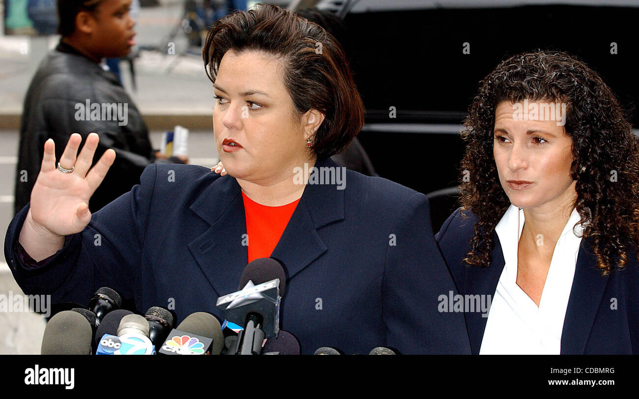 K33924AR.ROSIE O'DONNELL WITH HER PUBLICIST CINDI BERGER ARRIVING AT NY ...