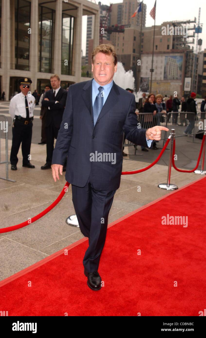 K30582AR. SD05/12/2003..NBC UPFRONT 2003-2004 AT LINCOLN CENTER , NYC ...