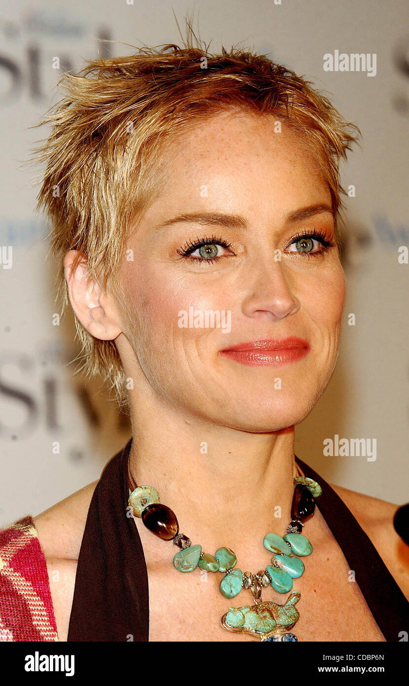 K36770AR.1ST ANNUAL CREST WHITE STRIPS STYLE AWARDS, HONORING THOSE WHO ...