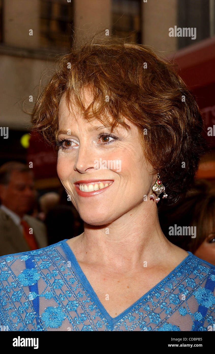 SIGOURNEY WEAVER.K30361AR.BROADWAY OPENING NIGHT OF ''GYPSY'' AT THE ...