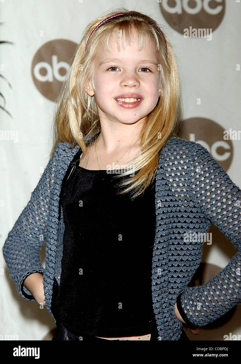 K34128AR .HIGH TEA AT THE PLAZA HOTEL WORLD PREMIERE SCREENING OF ...