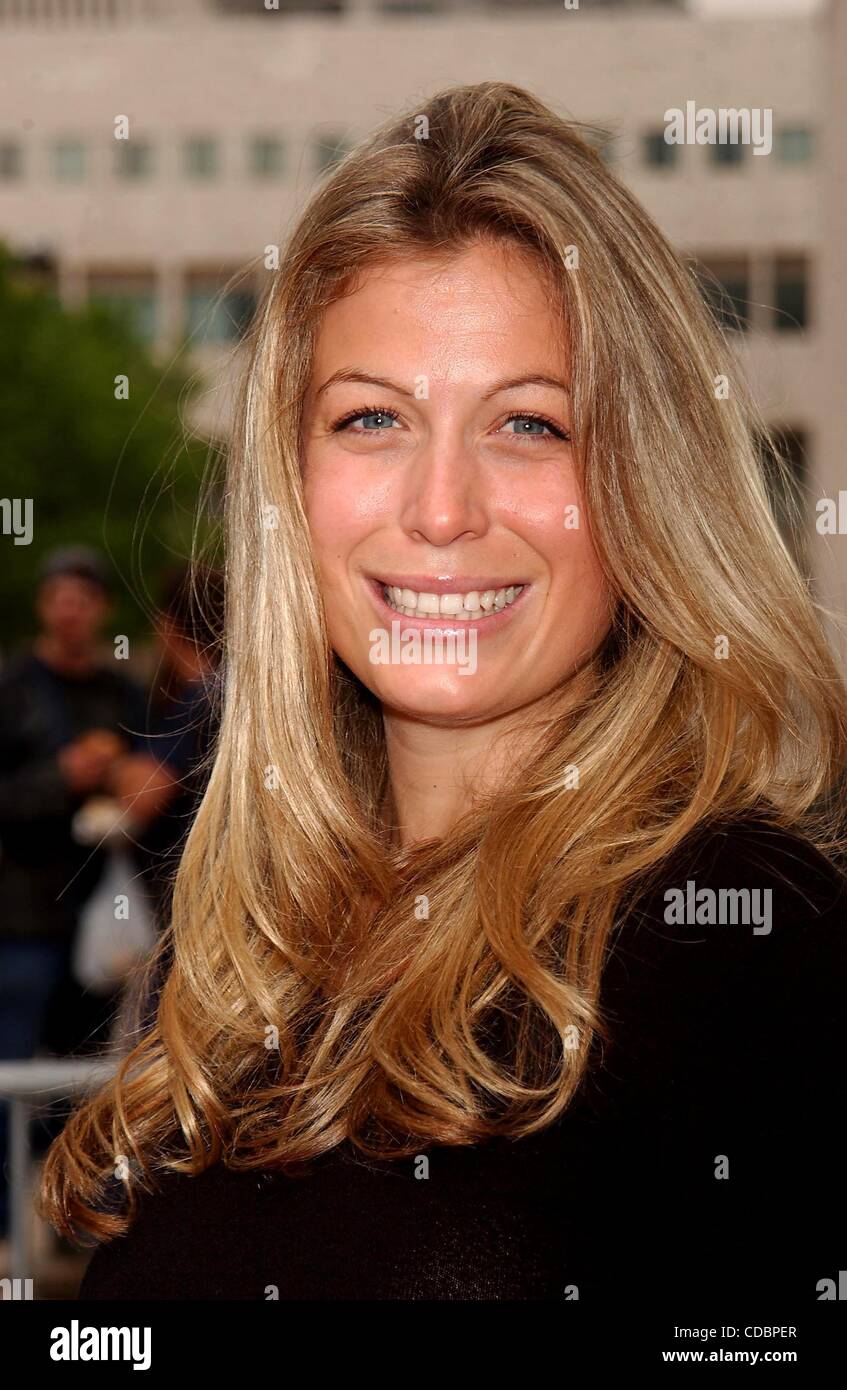 Sonya walger hi-res stock photography and images - Alamy