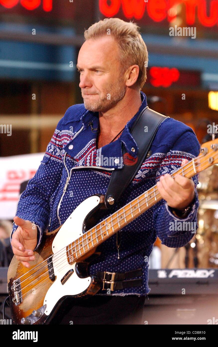 K33202AR .STING PERFORMING ON NBC'S TODAY SHOW AT ROCKEFELLER CENTER IN ...