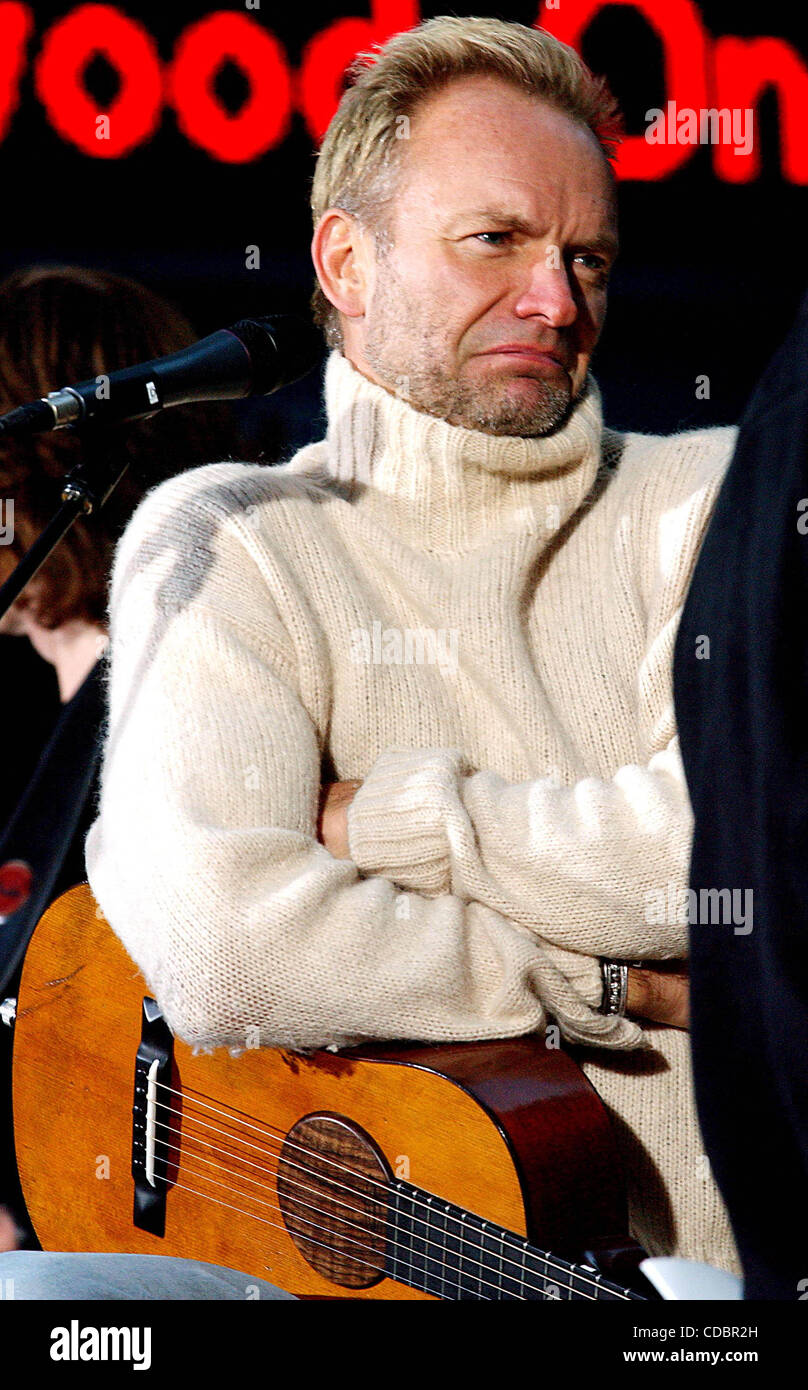 K33202AR .STING PERFORMING ON NBC'S TODAY SHOW AT ROCKEFELLER CENTER IN ...