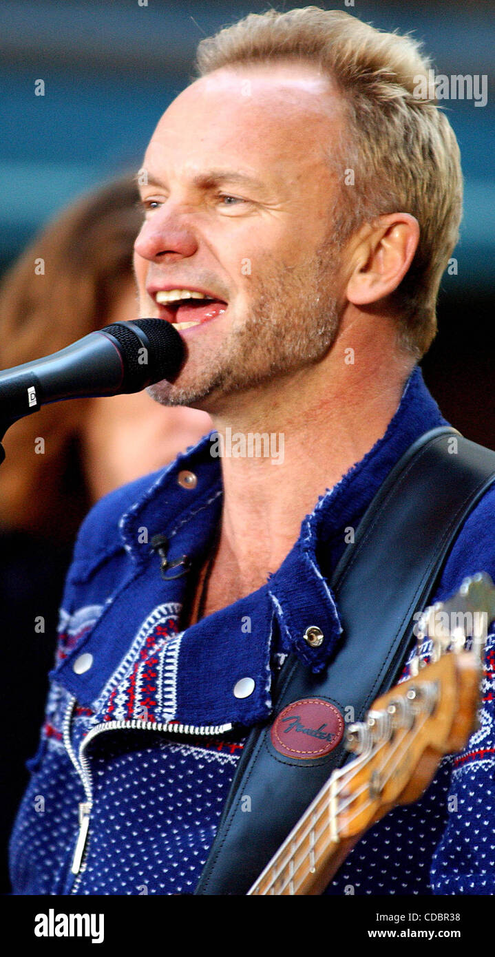 K33202AR .STING PERFORMING ON NBC'S TODAY SHOW AT ROCKEFELLER CENTER IN ...