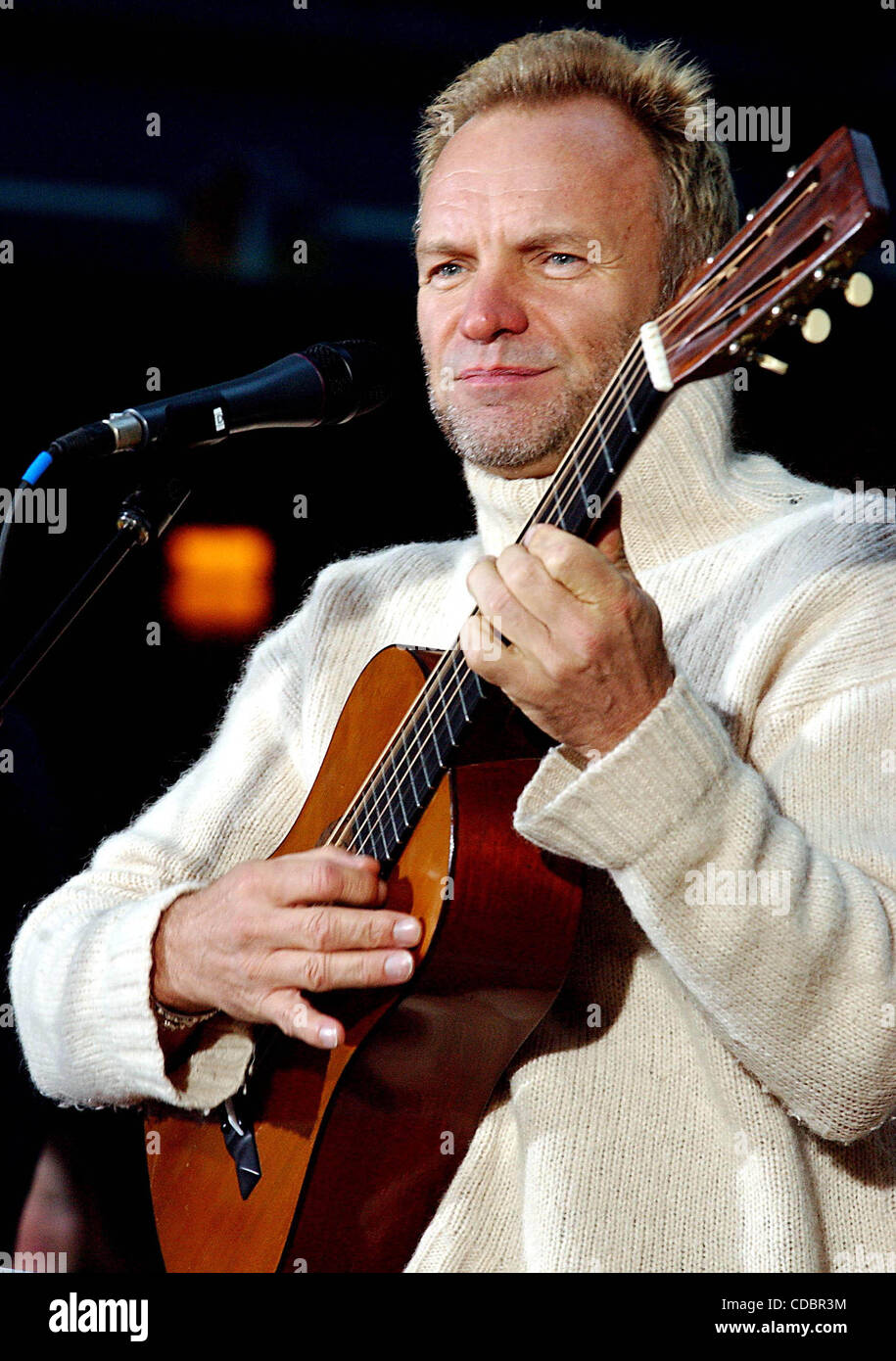 K33202AR .STING PERFORMING ON NBC'S TODAY SHOW AT ROCKEFELLER CENTER IN ...