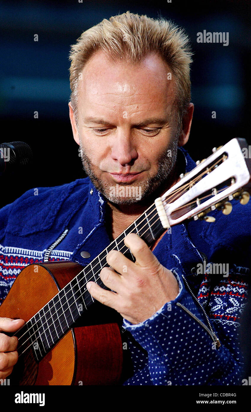 K33202AR .STING PERFORMING ON NBC'S TODAY SHOW AT ROCKEFELLER CENTER IN ...