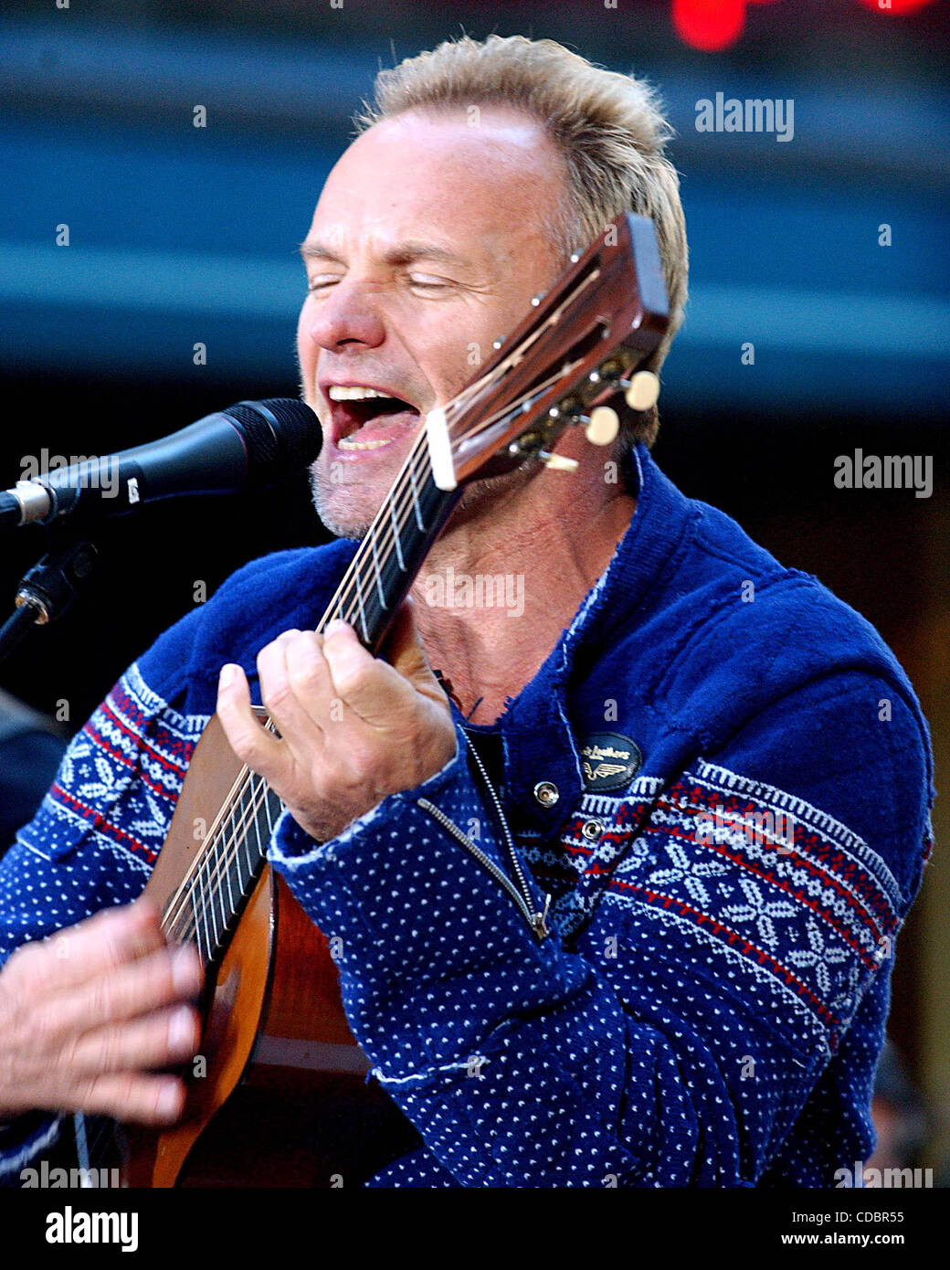 K33202AR .STING PERFORMING ON NBC'S TODAY SHOW AT ROCKEFELLER CENTER IN ...