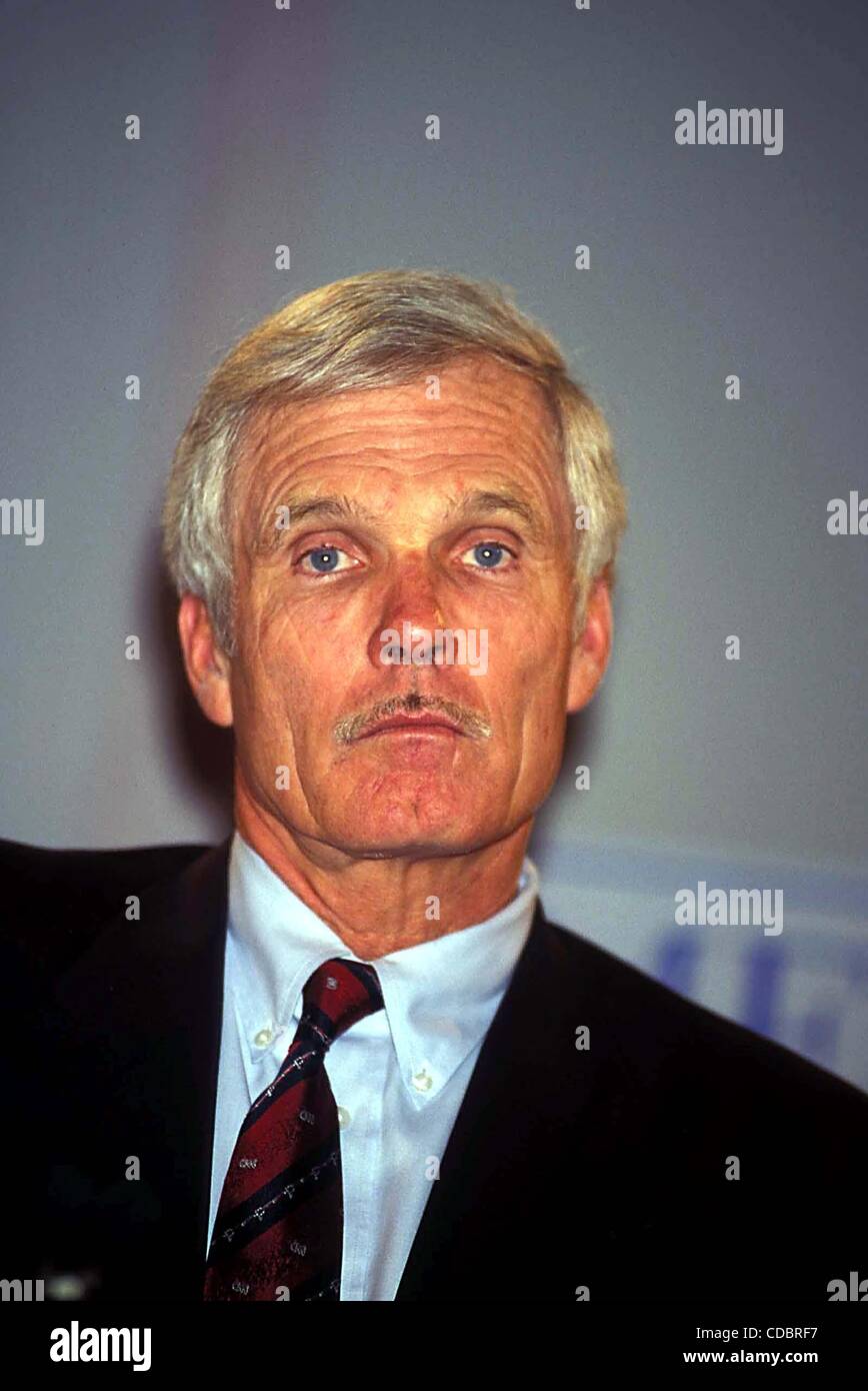 Turner broadcasting hi-res stock photography and images - Alamy