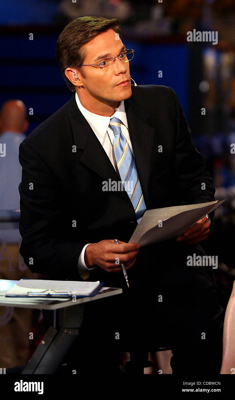 K38535AR.BILL HEMMER HOSTS AMERICAN MORNING WITH AL FRANKEN AT DAY 3 OF ...