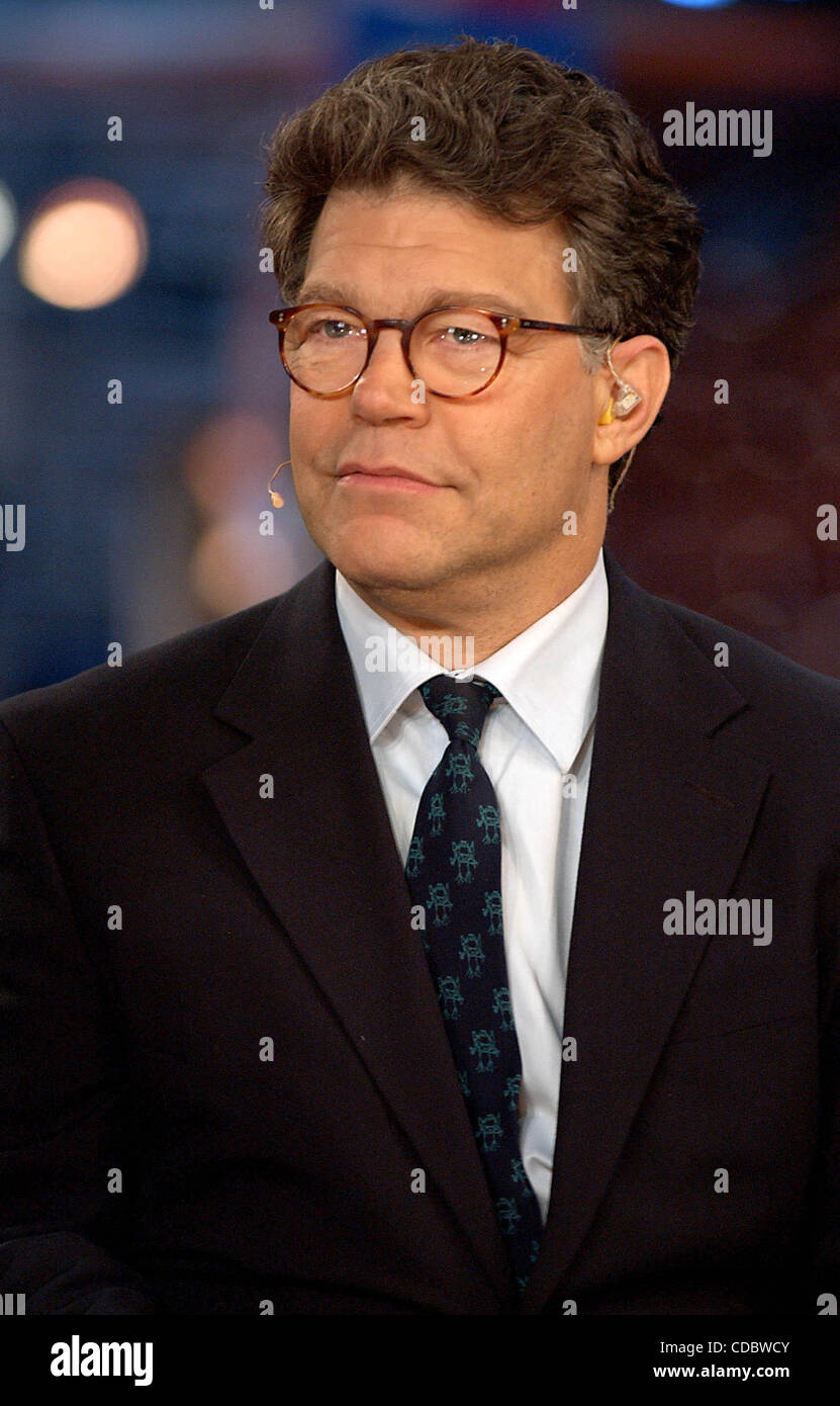 K38535AR.BILL HEMMER HOSTS AMERICAN MORNING WITH AL FRANKEN AT DAY 3 OF ...