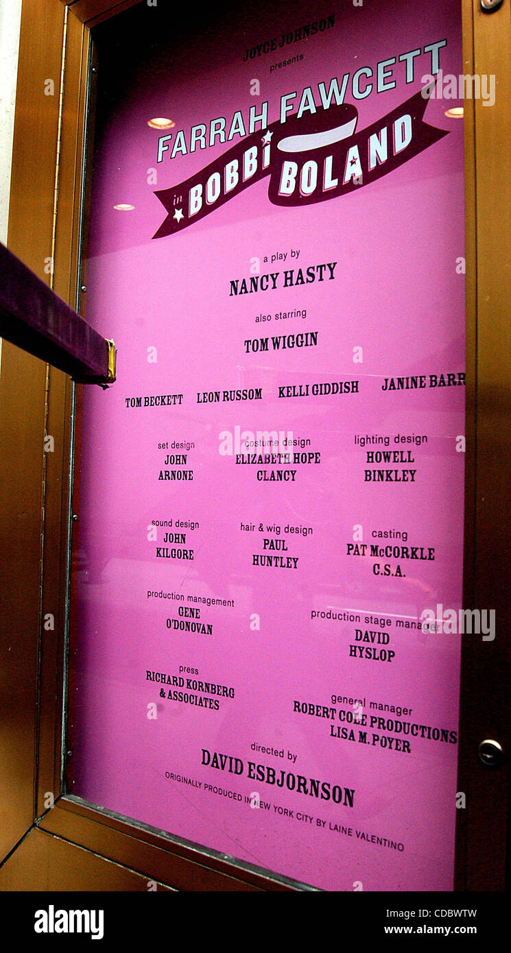 K34073AR.FARRAH FAWCETT'S PLAY ''BOBBI BOLAND'' AT THE CORT THEATRE ...