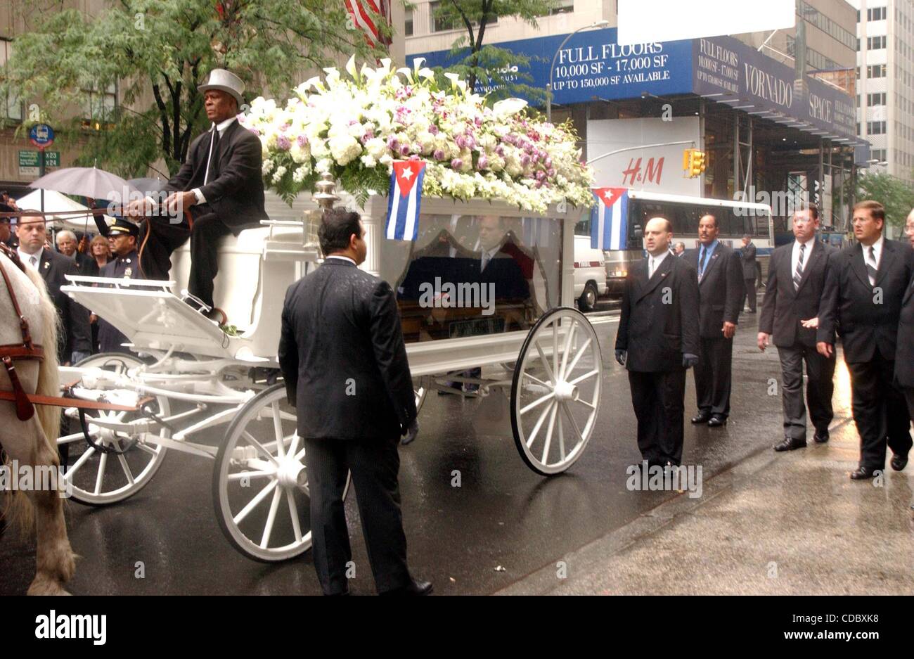 CELIA CRUZ'S FUNERAL AT ST. PATRICK'S CATHEDERAL, NEW YORK New York 07 ...