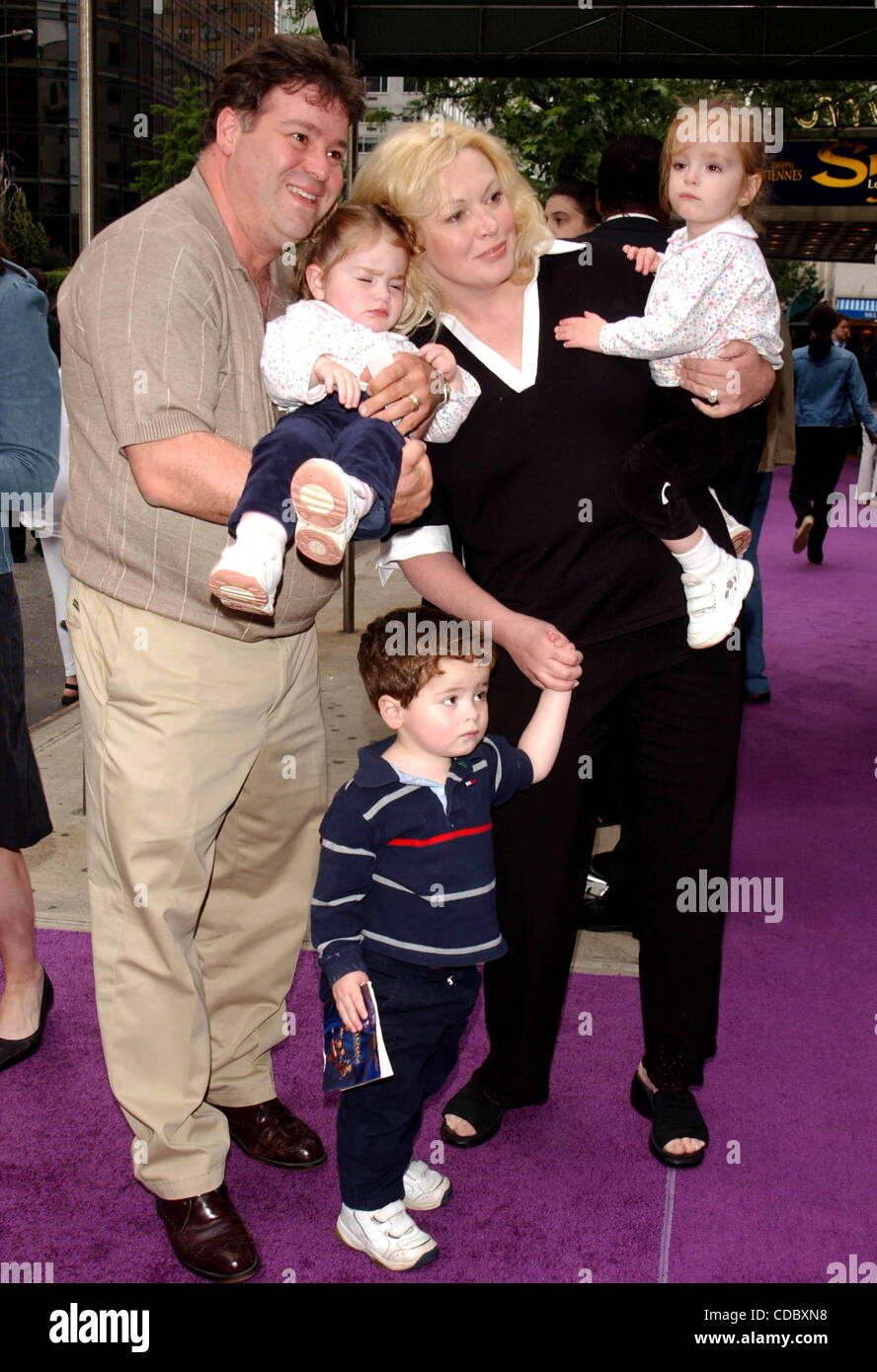 Sinbad with family hi-res stock photography and images - Alamy