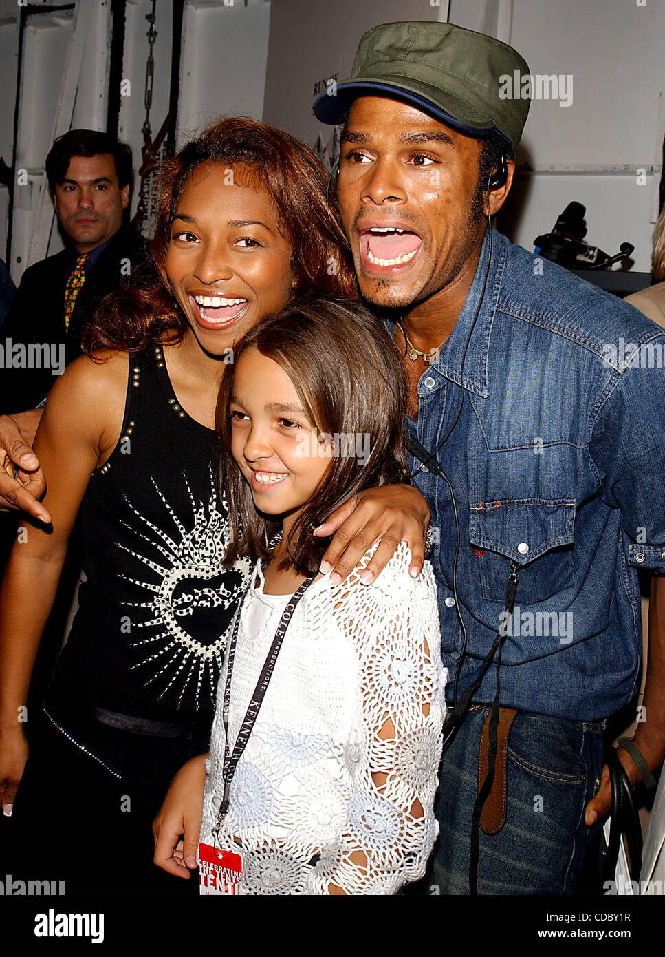 CHILLI AND MAXWELL.K32735AR.MERCEDES-BENZ FASHION WEEK KENNETH COLE ...