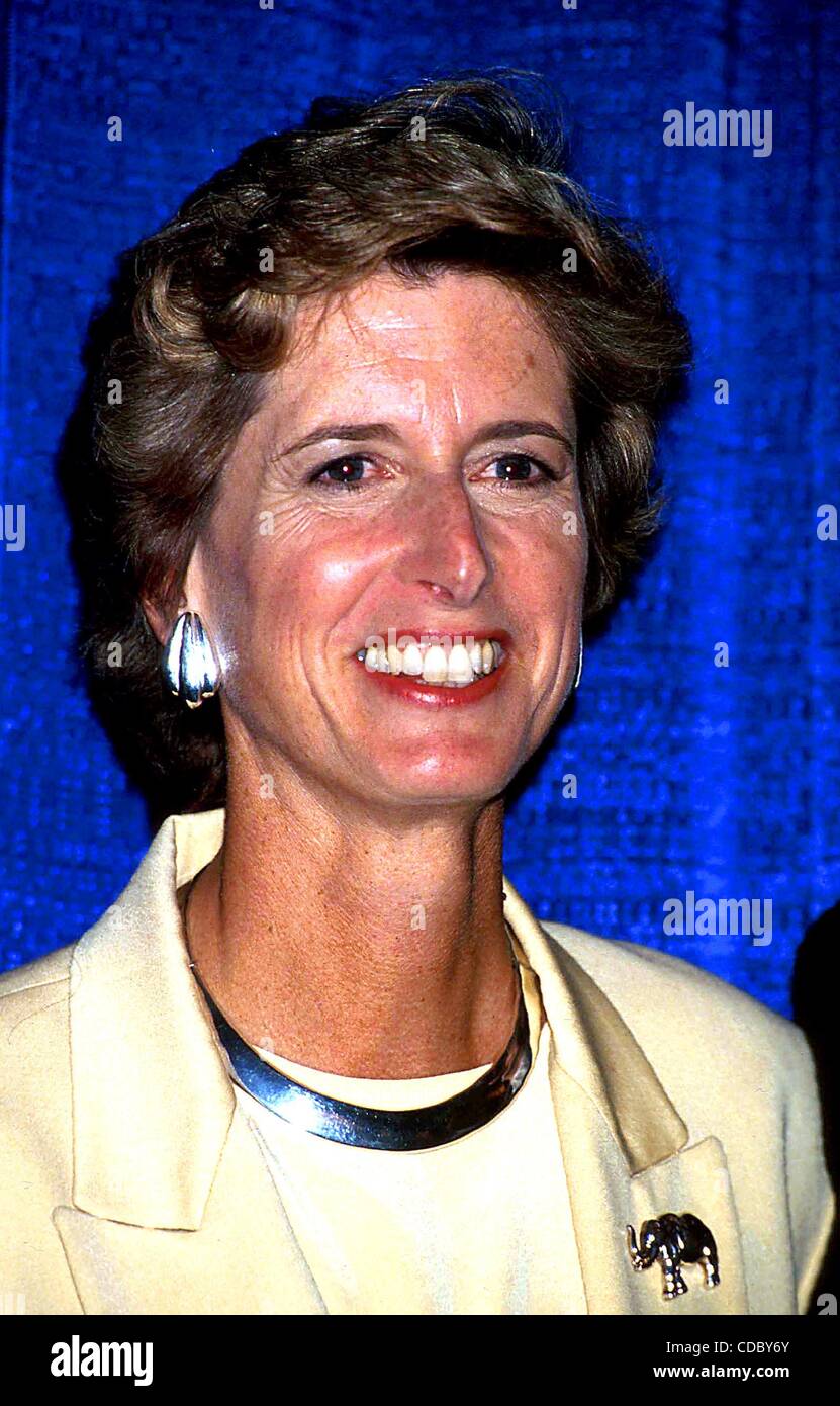 CHRISTIE TODD WHITMAN .K5354AR SD0615.REPUBLICAN GALA.EDISON, NEW ...