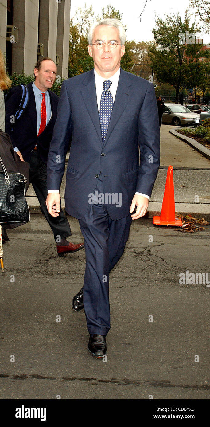 K33924AR.ROSIE O'DONNELL WITH HER PUBLICIST CINDI BERGER ARRIVING AT NY ...